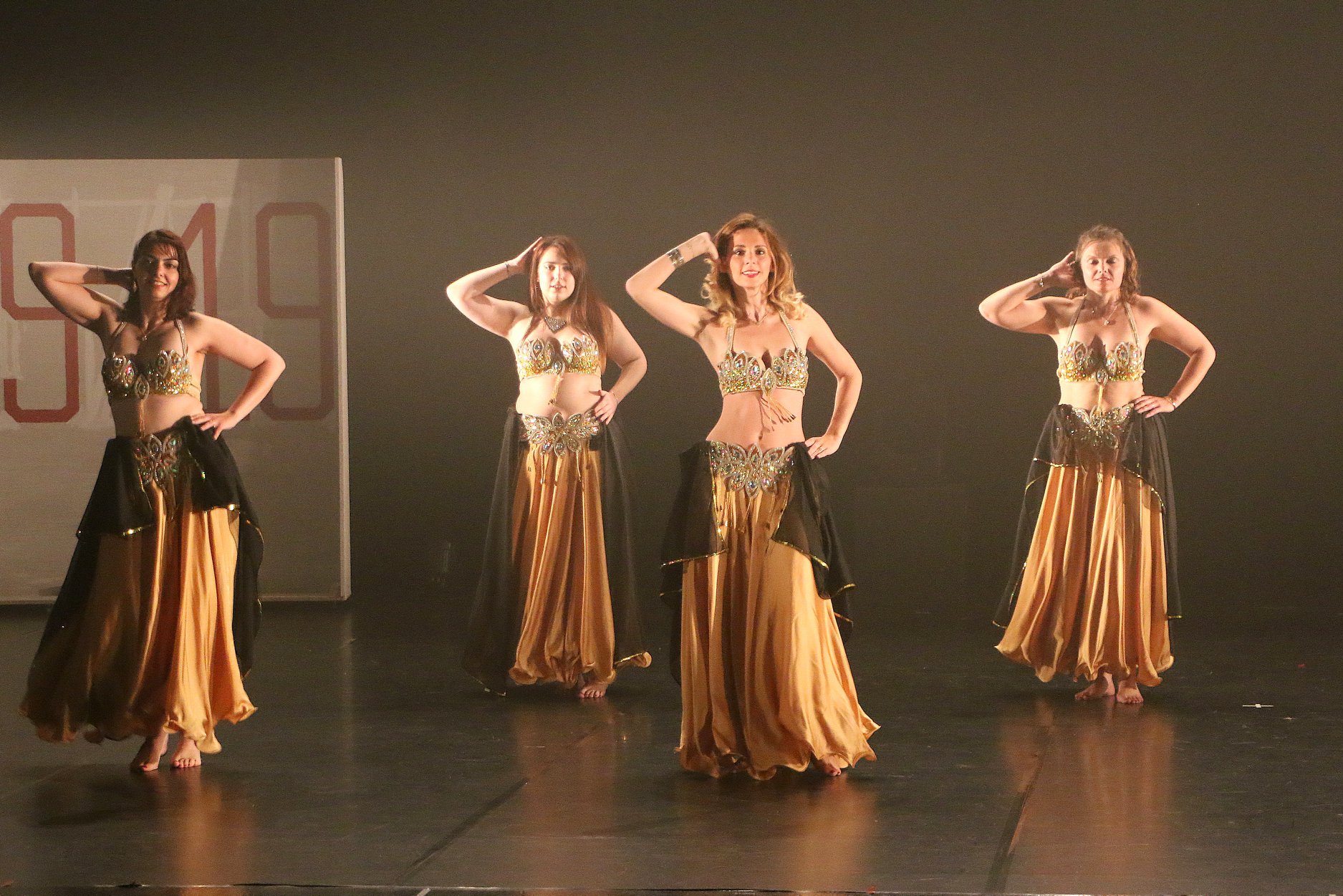 Les Danses Orientales - Activités Culturelles Oésiennes